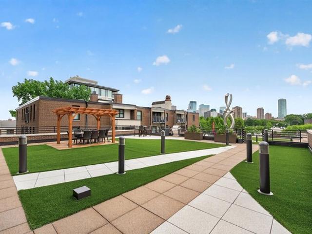 50 Groveland Ter Unit C208, Minneapolis, MN 55403