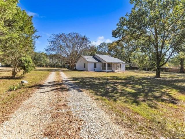 50 Harris Rd, Elmore, AL 36025