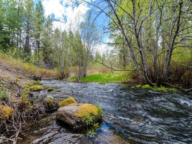 50 Hines Rd, Yaak, MT 59935