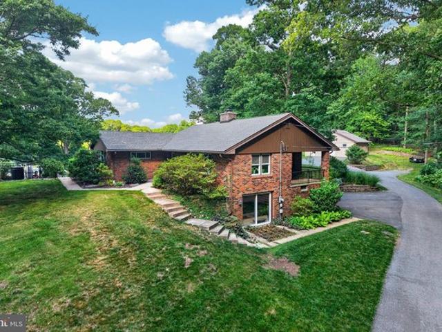 50 Hill Ln, Mohnton, PA 19540