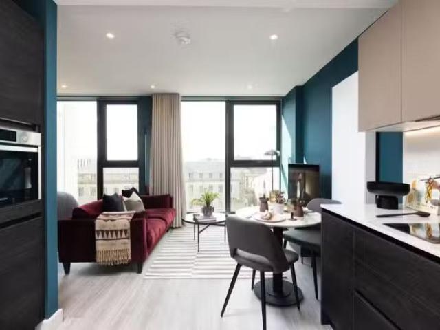 50 Holland Street, Glasgow G2 Studio to rent £1,125 pcm £26.
