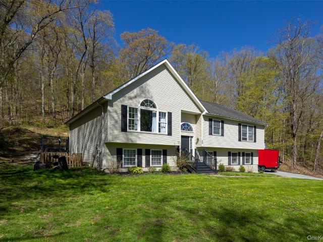 50 Horseshoe Road