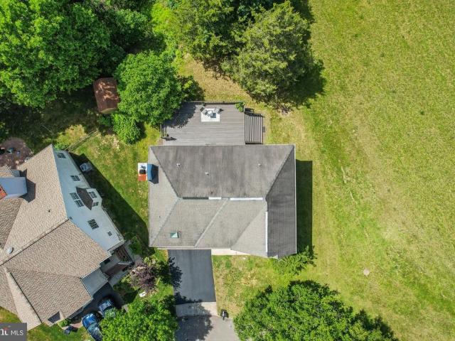 50 Hudnut Lane