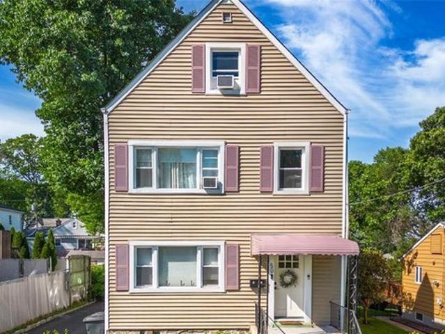 50 Jefferson Ave, Hasbrouck Heights, NJ 07604