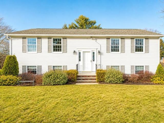 50 Laurel Cir, Bangor, ME 04401