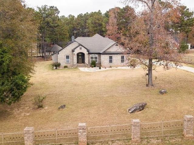 50 Lee Rd # 246, Salem, AL 36874