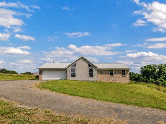50 Lookout Ln, Cadiz, KY 42211