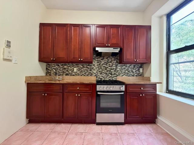 50 Main Street 3F