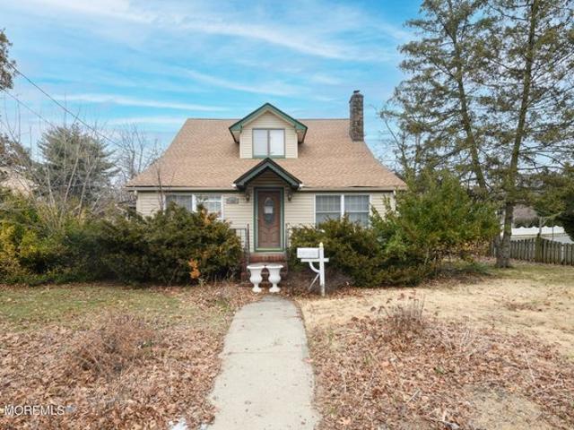 50 Memorial Pkwy, Atlantic Highlands, NJ 07716