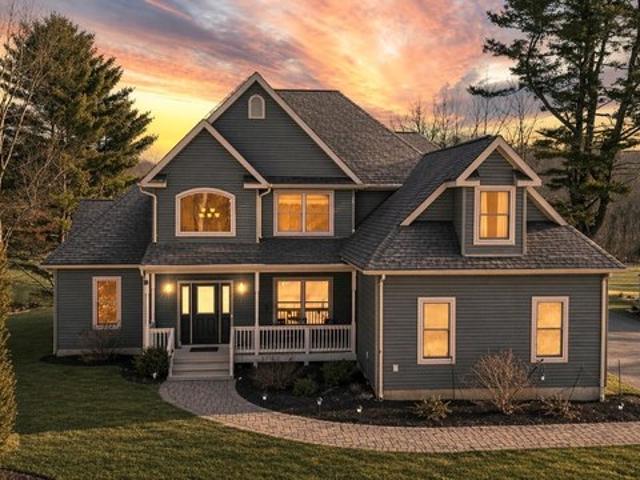 50 Meghan Ct, Pine Bush, NY 12566