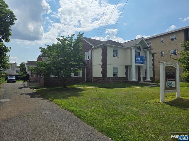 50 Midland Avenue # 101