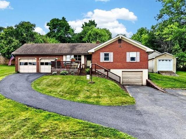 50 Misty Dawn Ln, Staunton, VA 24401