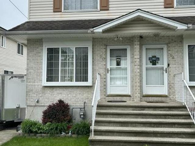 50 Murdock Pl, Staten Island, NY 10303
