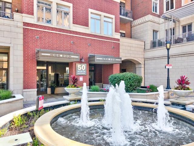 50 N Northwest Hwy Unit 204, Park Ridge, IL 60068