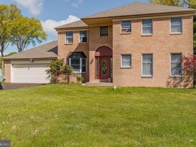 50 N Kitty Knight Dr, Southampton, PA 18966
