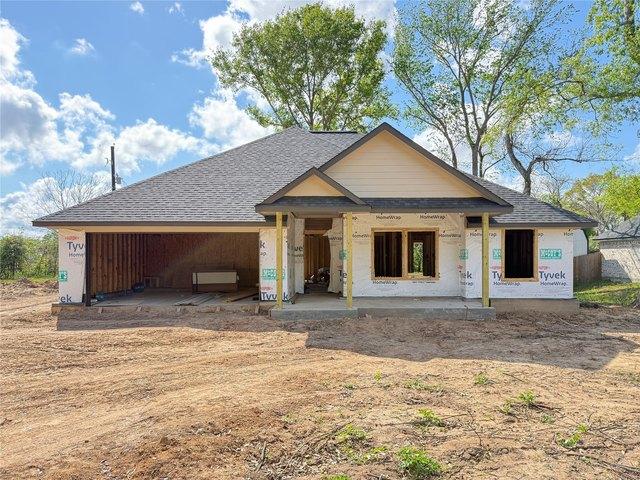 50 Nelson Ct, Jones Creek, TX 77541
