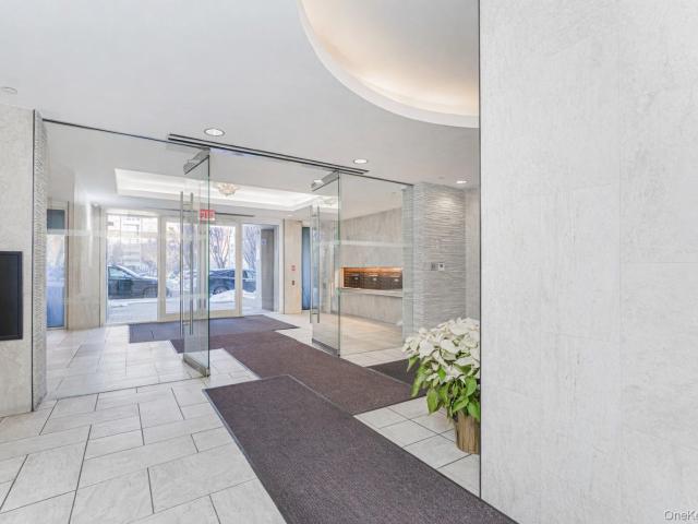50 Oceana Drive W 3D