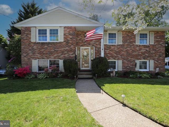 50 Oak Ave, Marlton, NJ 08053