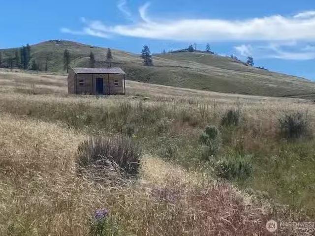 50 Old Tressle Rd, Oroville, WA 98844 MLS 2365041