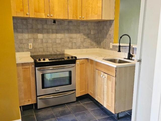 50 Oriental St # 2