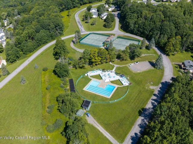 50 Pines Drive 3 10