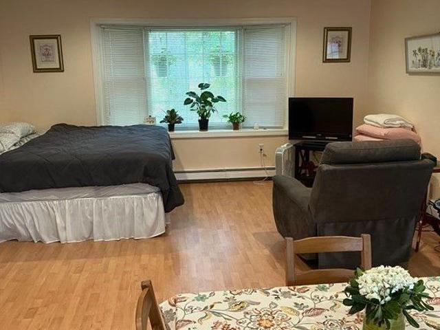 50 Pleasant St 1, Carver, MA