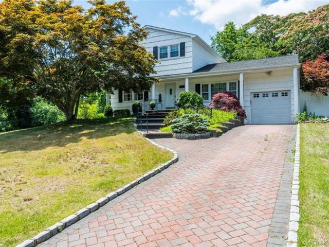 50 Propose Rd, Shirley, NY 11967