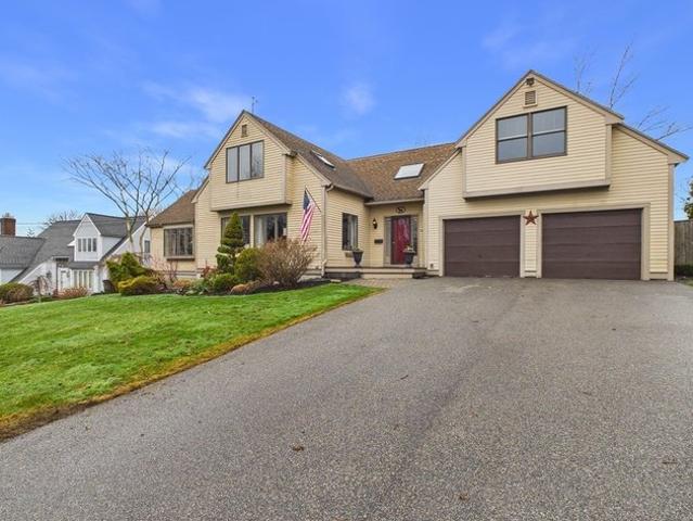 50 Prospect Ave, Hull, MA 02045