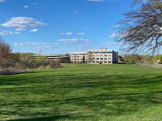 50 Quannapowitt Pkwy, Wakefield, MA 01880