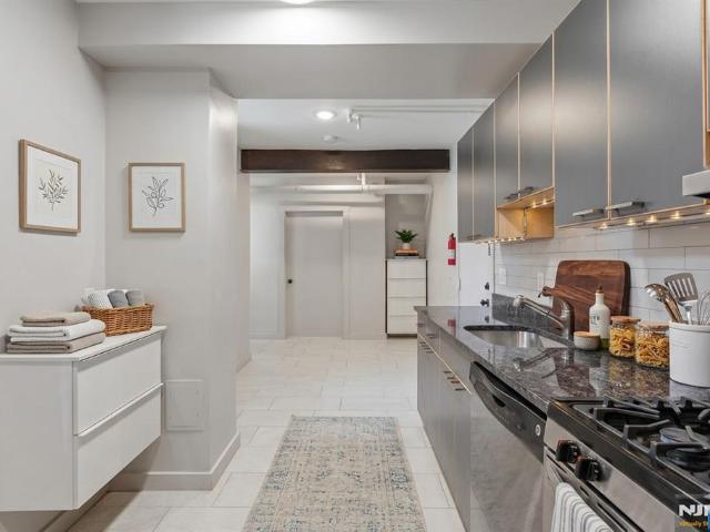 50 Reservoir Avenue # B1