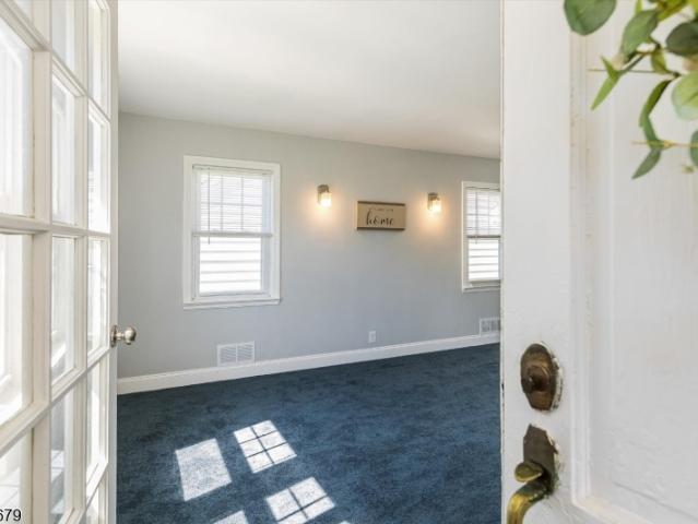50 Ridge Ave