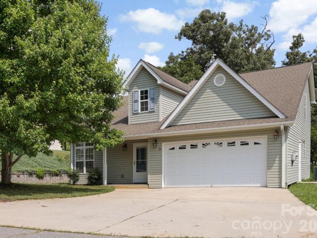 50 Ridgeland Lane