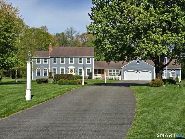 50 River View Ct, Cheshire, CT 06410