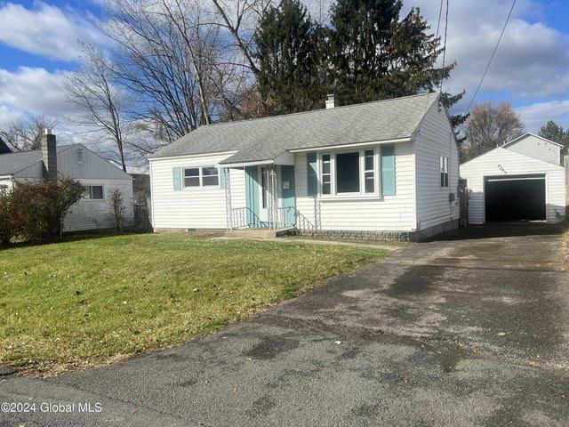 50 Rooney Ave, Colonie, NY 12205