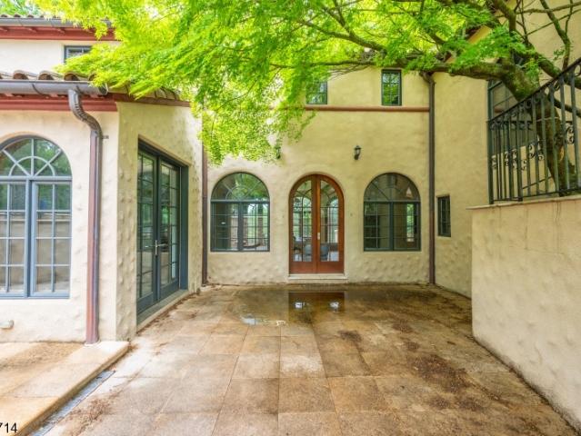 50 Rock Spring Rd