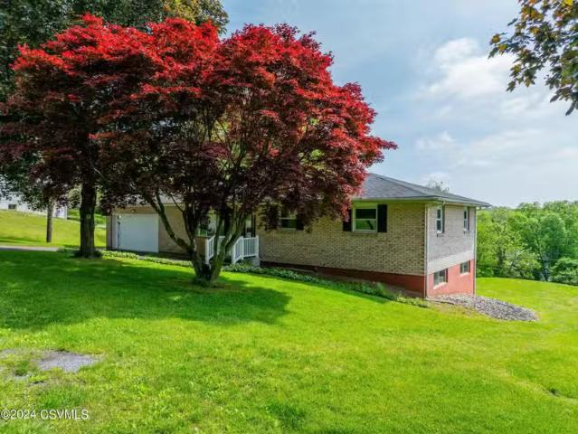 50 ROLLING HLS, BLOOMSBURG, PA 17815 Single Family Residence F.