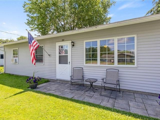 50 Rowlee Ave, Fulton, NY 13069