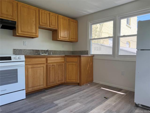 50 S Montgomery Street 6