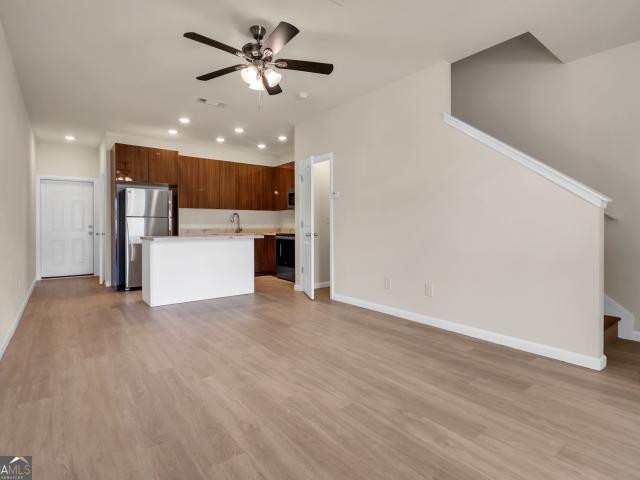 50 S Jackson Street UNIT 202