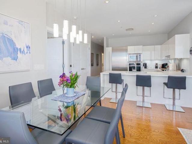 50 S 16th St #5106, Philadelphia, PA 19102