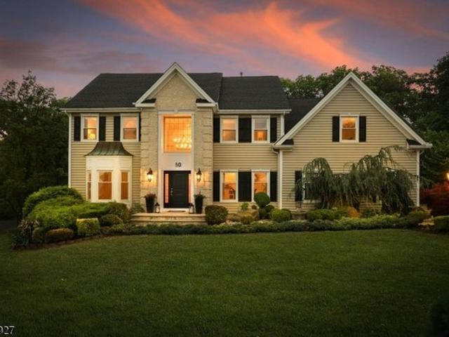 50 Scheurman Ter, Green Brook, NJ 07059