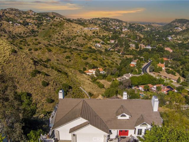 50 Saddlebow Rd, Bell Canyon, CA 91307 | MLS #SR26090 | Compass