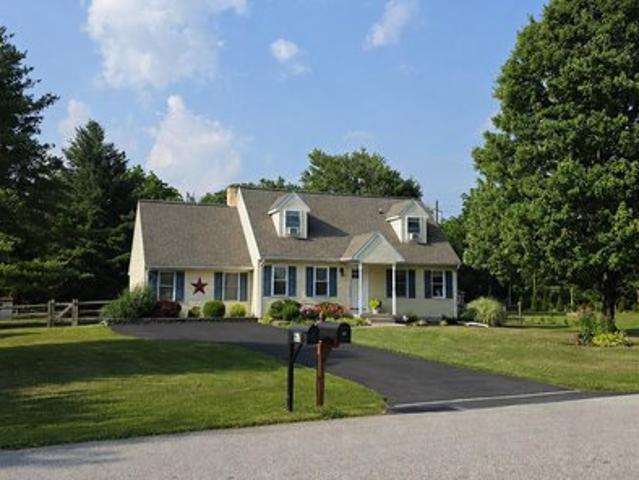 50 Saddler Dr, Christiana, PA 17509