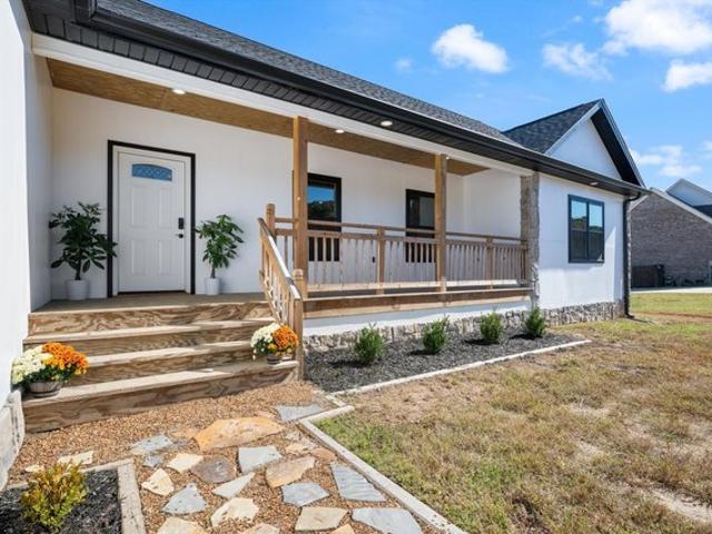 50 Sonoma Dr, Fayetteville, TN 37334