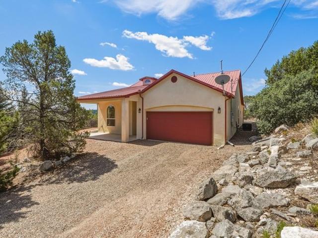 50 Steeplechase Dr, Edgewood, NM 87015