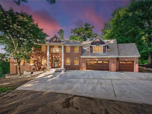 50 Sunny Side Ln, Sunfish Lake, MN 55118