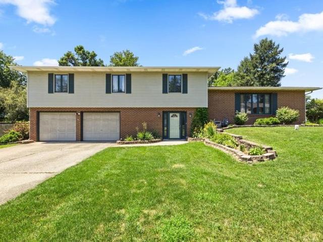51043 Shady Ln, Elkhart, IN 46514