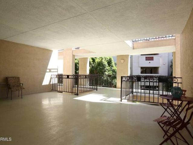 5104 N 32nd St #323, Phoenix, AZ 85018