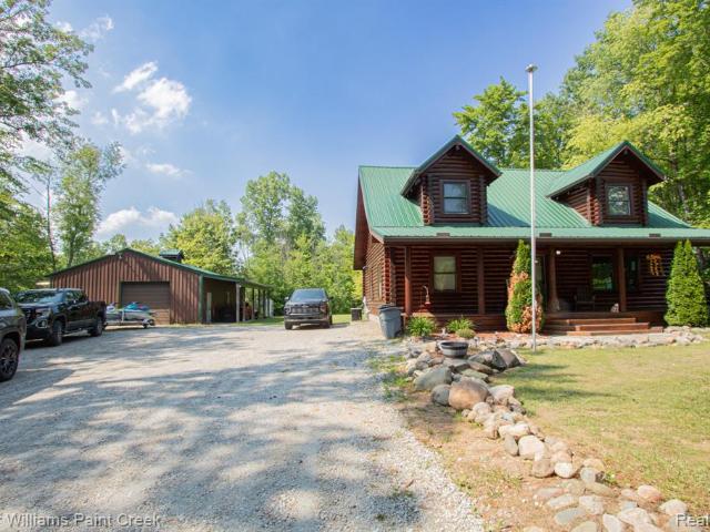 5104 Ravenswood Road