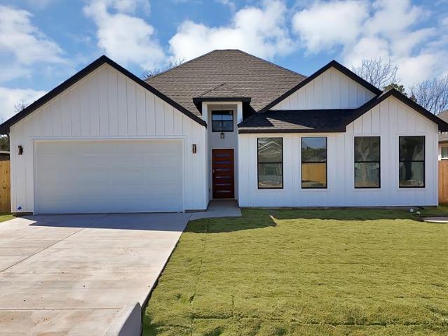5104 Waterbury Ct, Granbury, TX 76048 | MLS #21193 | Compass